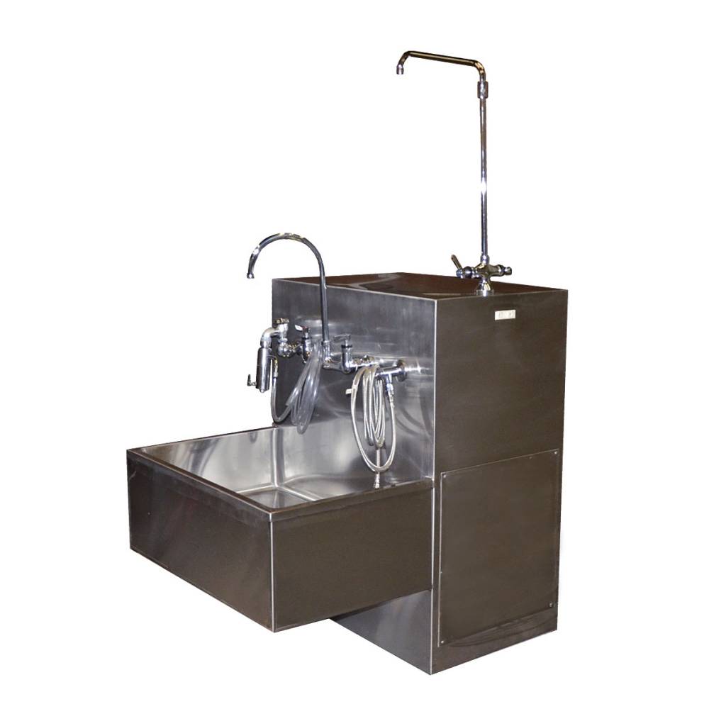 FLUSHING EMBALMING STATION – Ward's Transport And Supplies